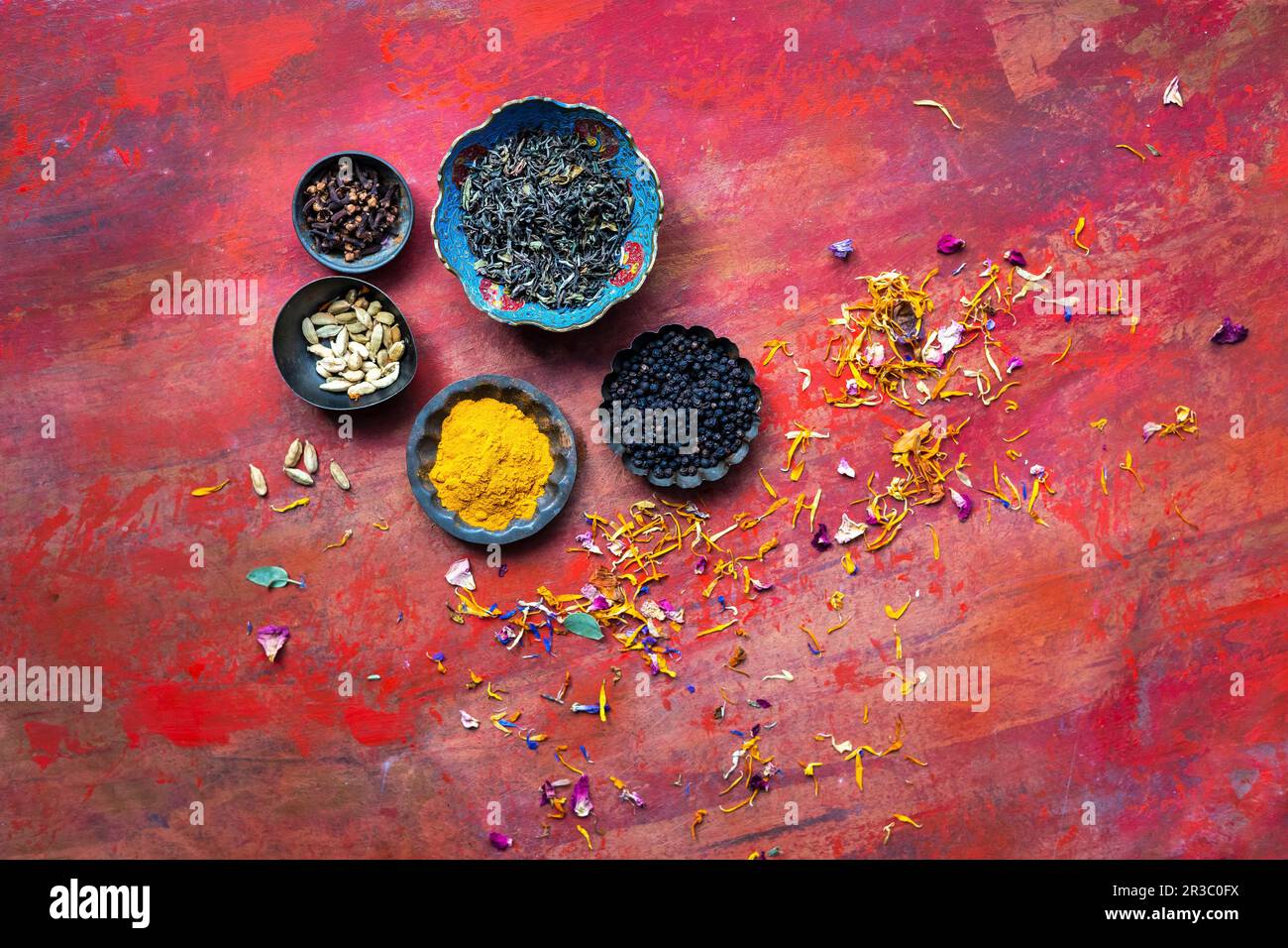 Cardamom, black pepper, chai tea, cloves, tea, tumeric Stock Photo - Alamy
