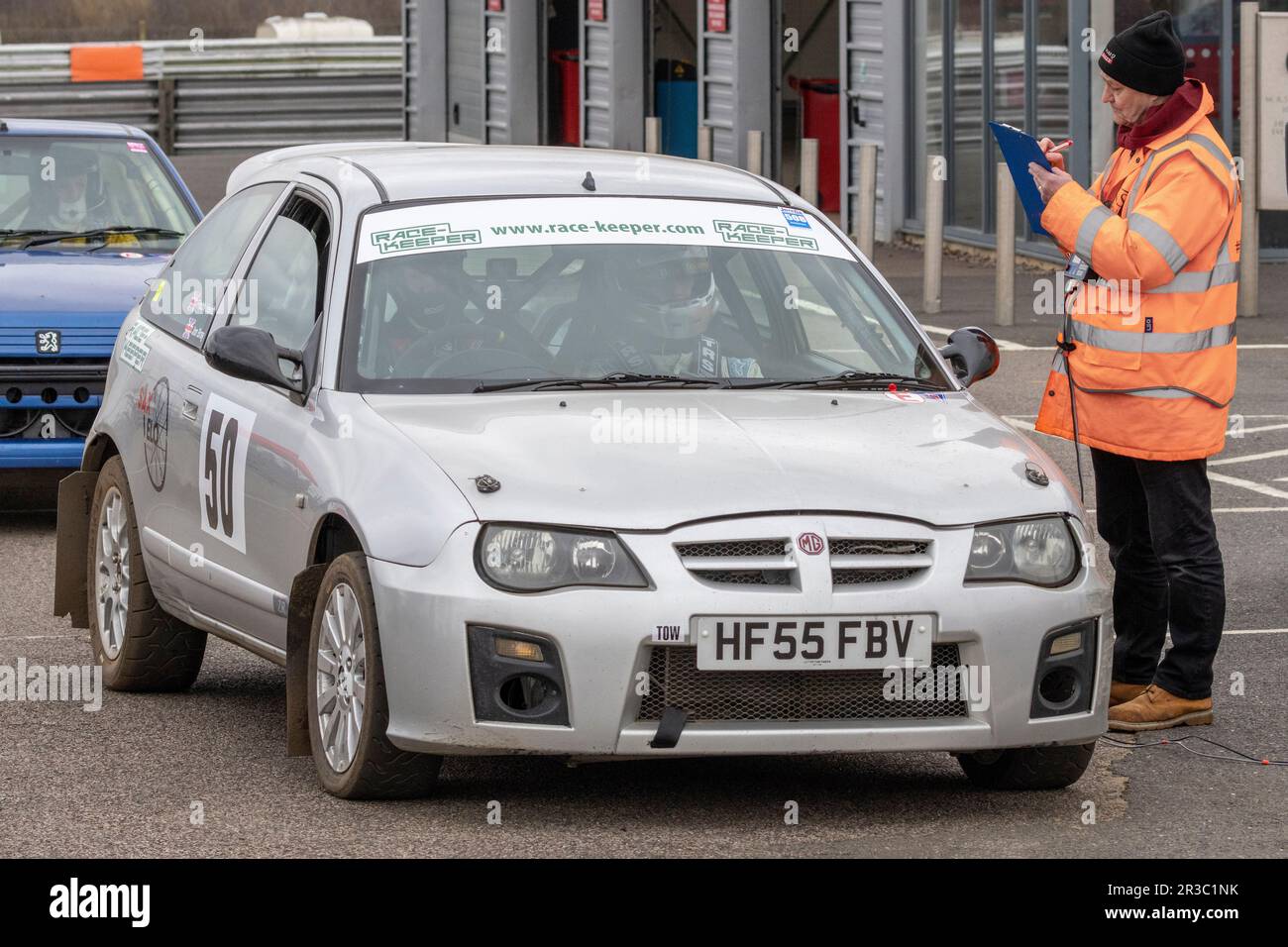 Jon Bray and Freddy Hewitt in their 2005 MG ZR 105 Trophy with the ...