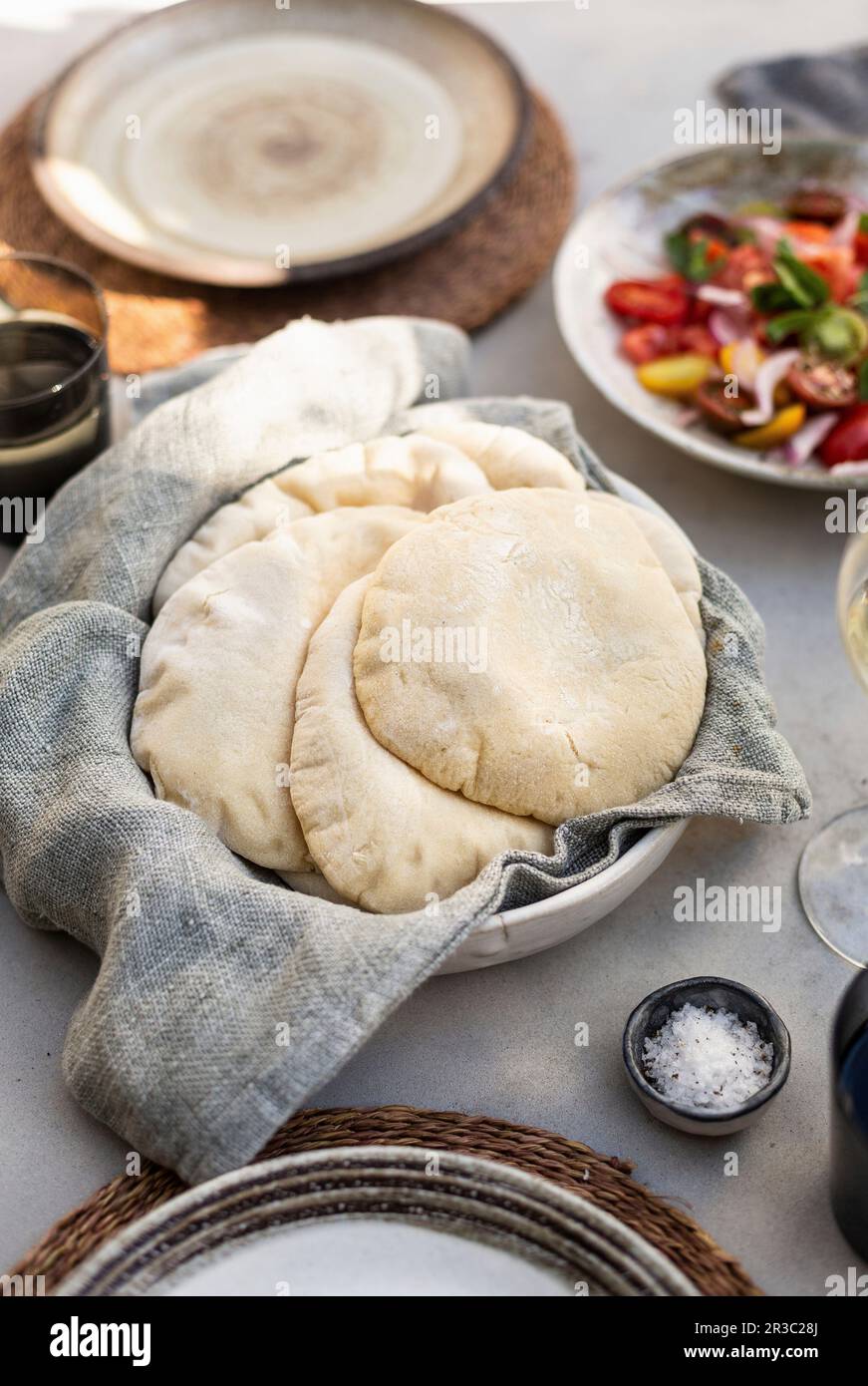 Pita bread studio hi-res stock photography and images - Alamy