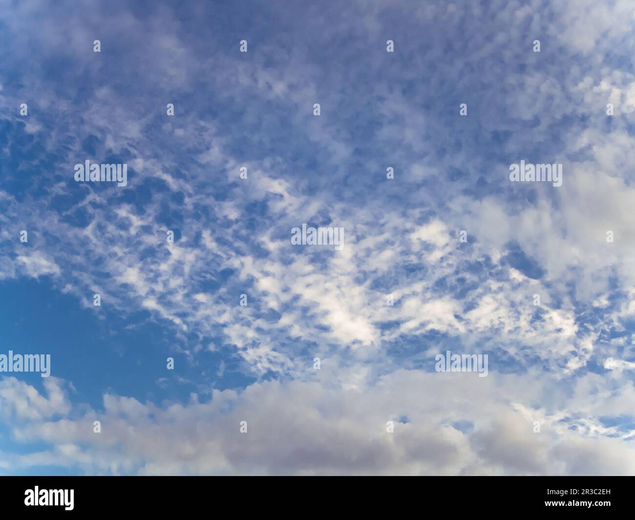 Beautiful sky and clouds summer good weather Stock Photo - Alamy