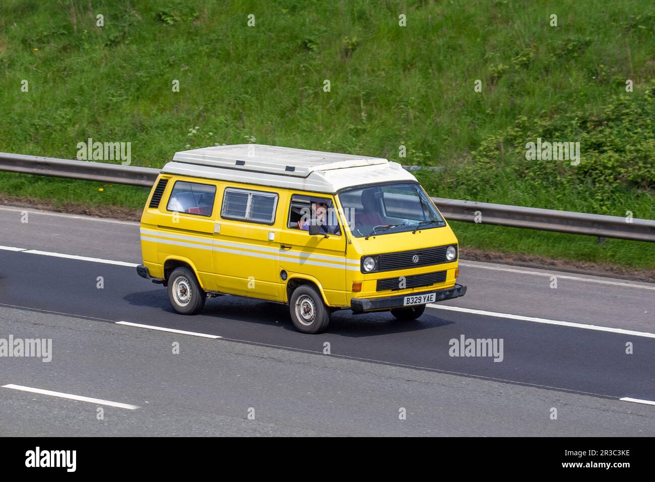 1985 80 eighties Yellow VW VOLKSWAGEN Caravelle 78PS campervan ...