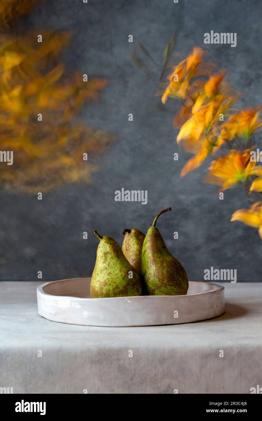 Indoor photo of pears hi-res stock photography and images - Alamy