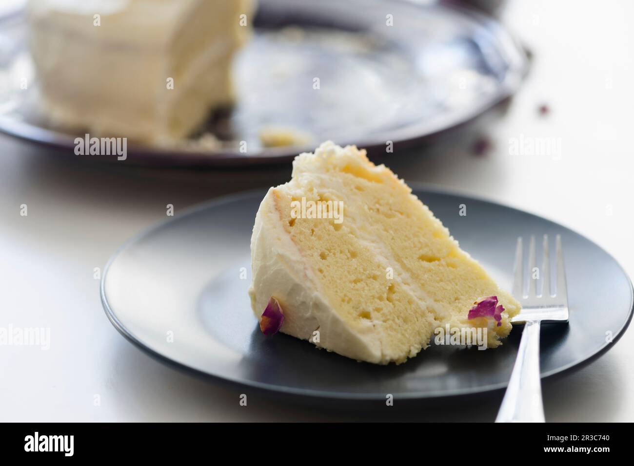 Buns cakes plates hi-res stock photography and images - Alamy
