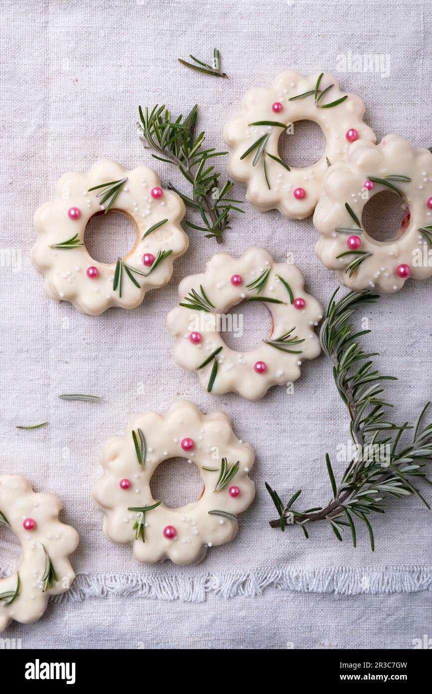 Christmas wreath cookies filled with jam, coated with white rice milk ...