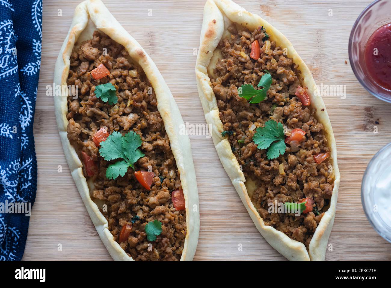 Turkish flatbreads hi-res stock photography and images - Alamy