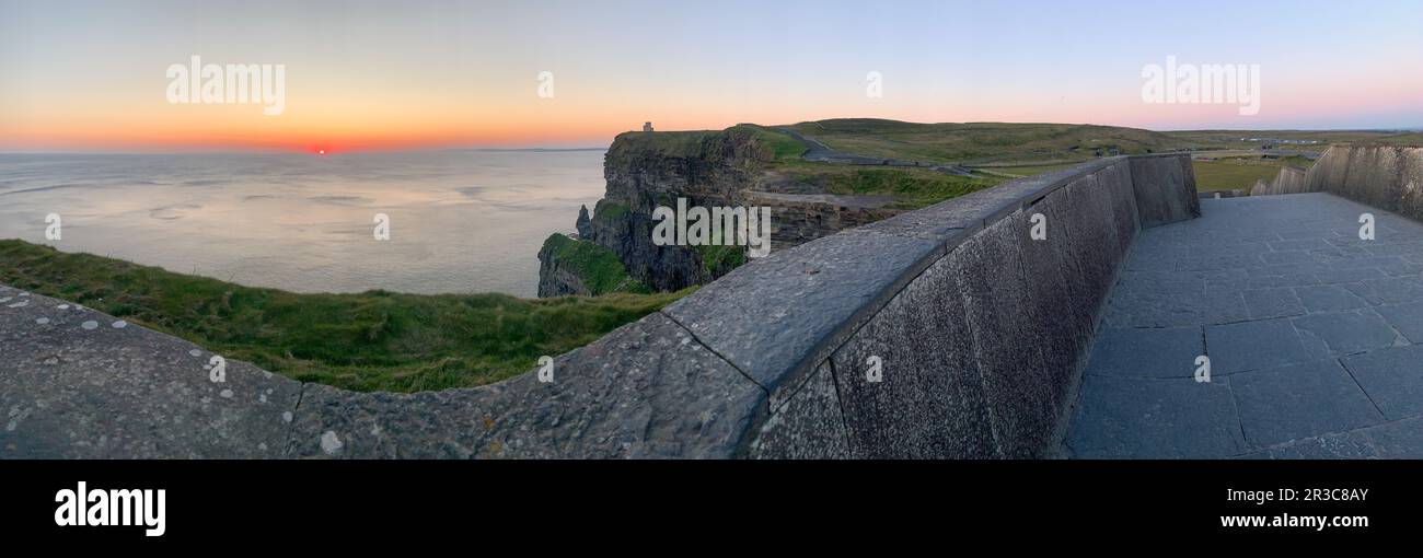 Irelands breathtaking cliffs coastal path hi-res stock photography and ...