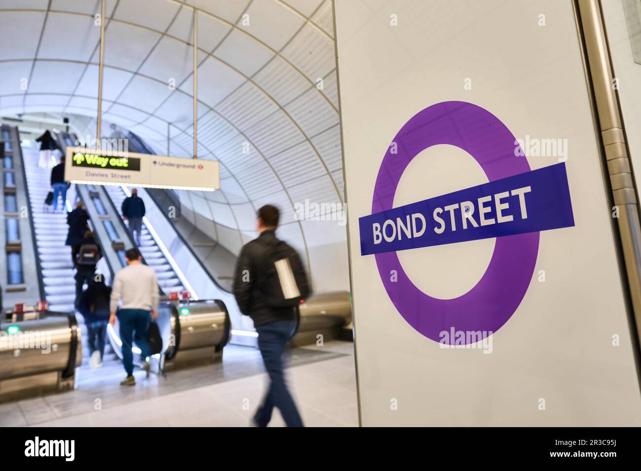 October 2022: Bond Street station on the Elizabeth line opens to the ...