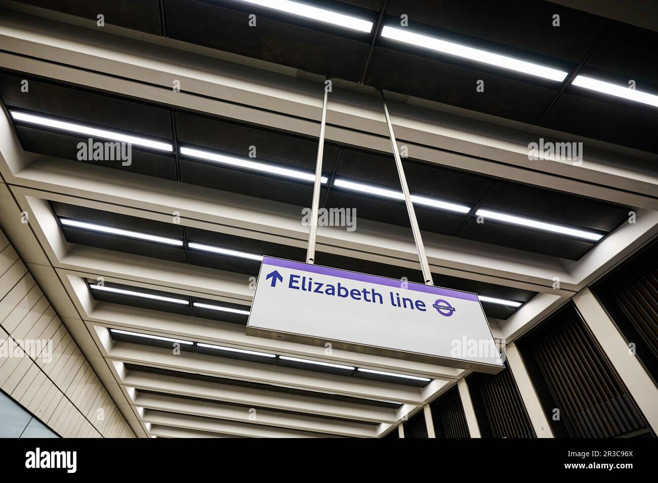 October 2022: Bond Street station on the Elizabeth line opens to the ...