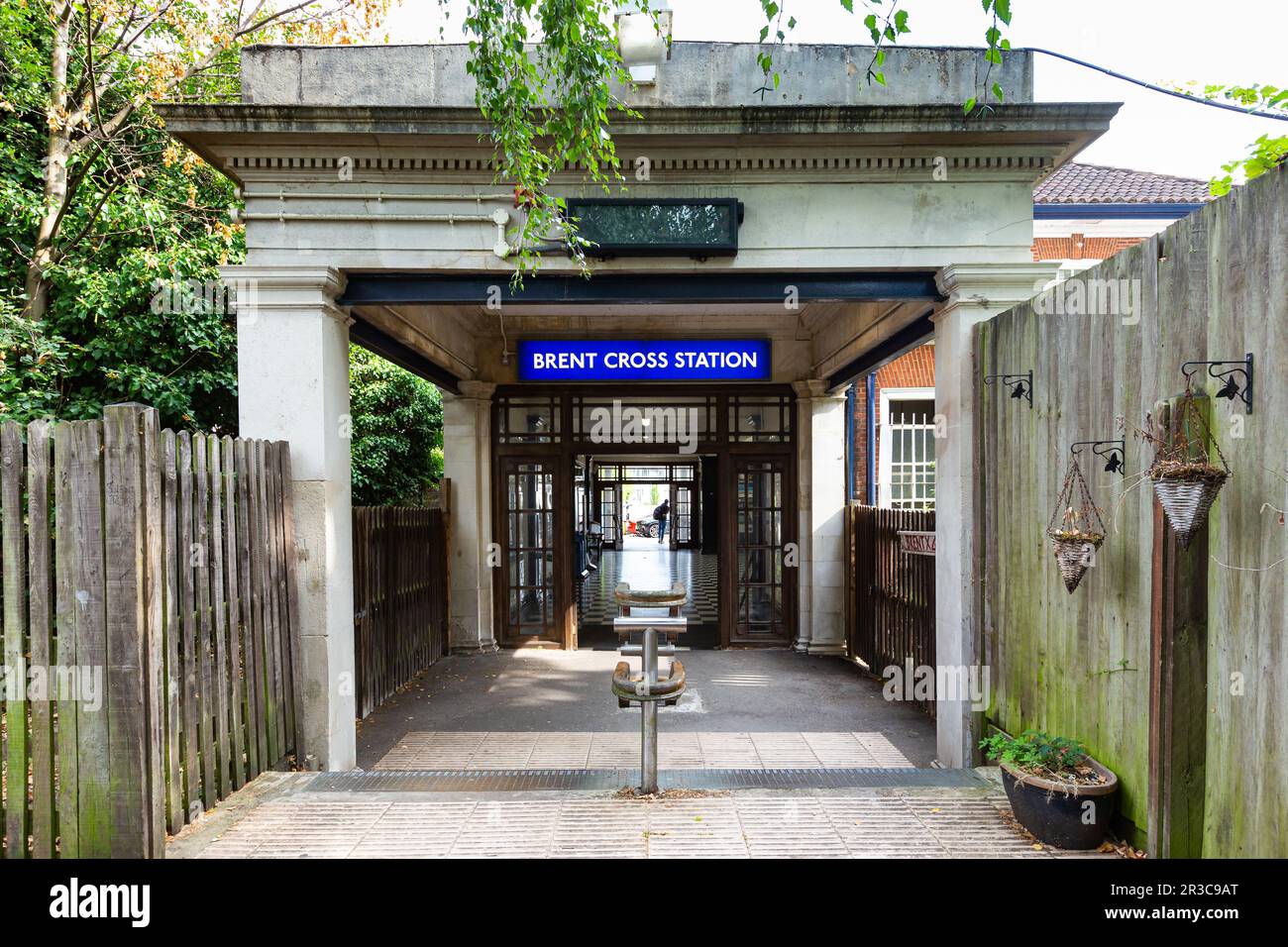 Side Entrance to Brent Cross Stock Photo - Alamy