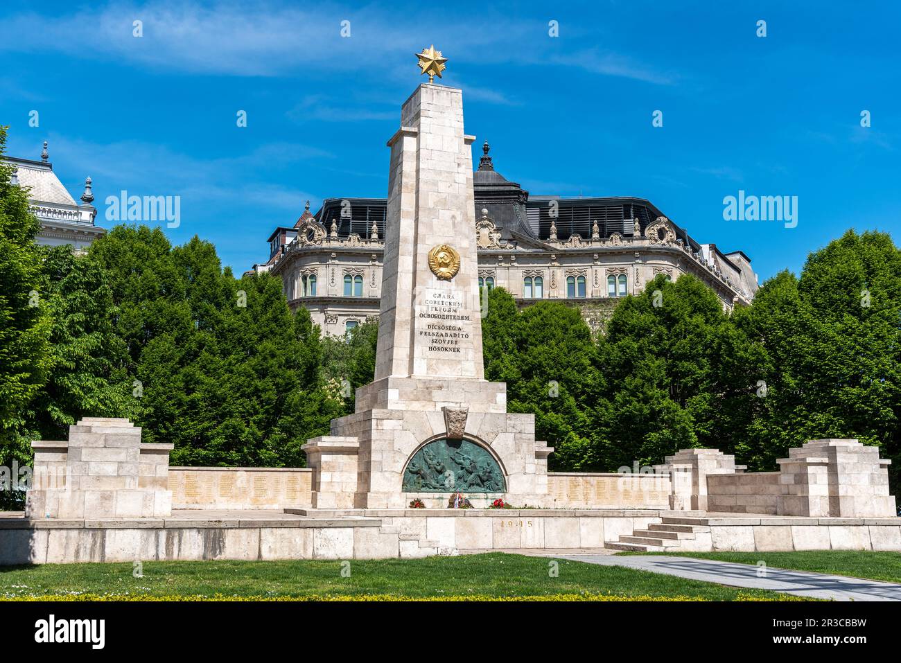Monument to the Soviet liberation of Hungary in World War II at Liberty ...