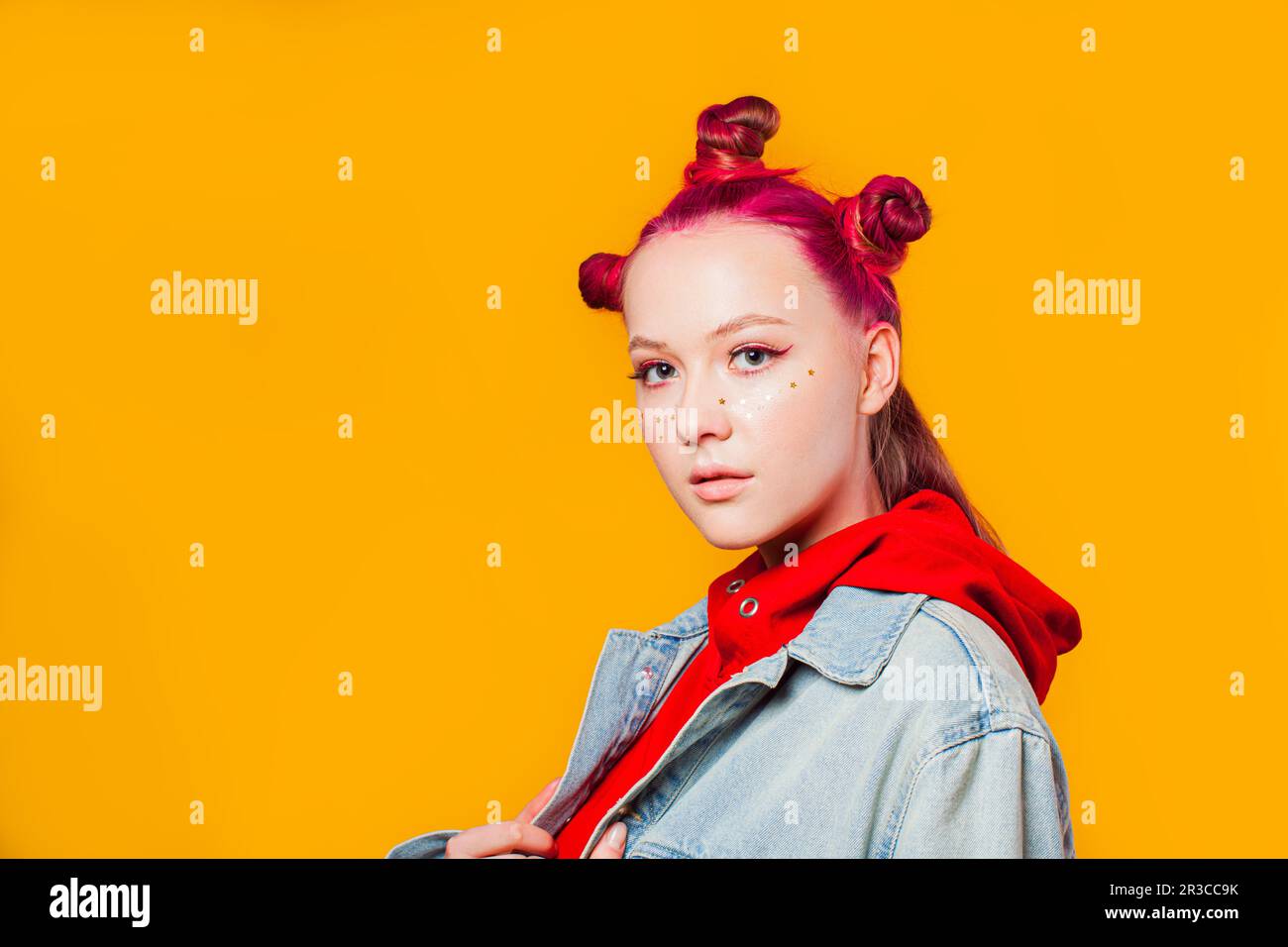 Young top model hi-res stock photography and images - Alamy