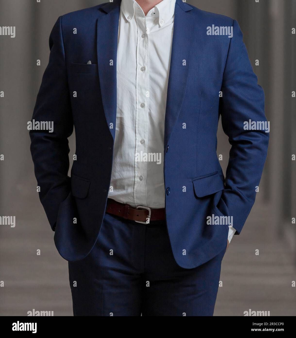 Black cropped suit blazer hi-res stock photography and images - Alamy