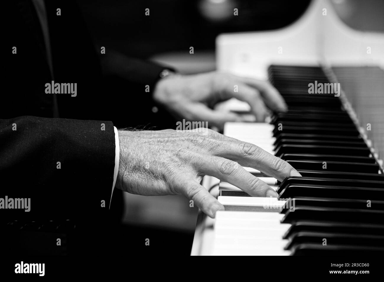 Musician playing piano close up hi-res stock photography and images - Alamy
