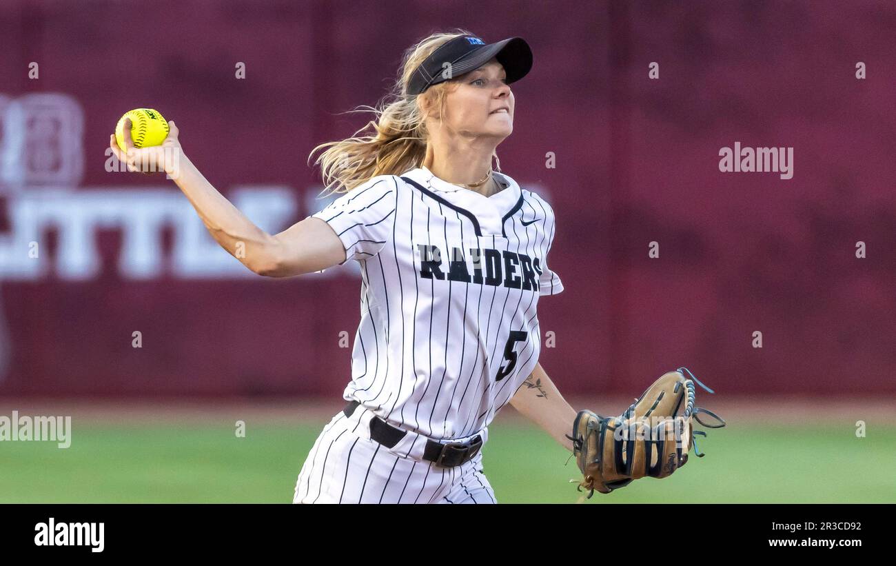 Middle Tennessee State University infielder Laura Mealer (5) during an ...