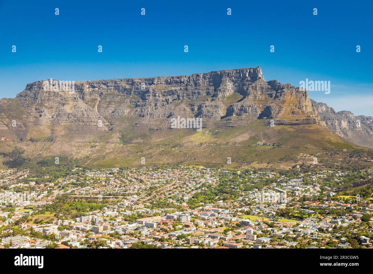Wide angle view of Table Mountain from Signal Hill in Cape Town Stock ...