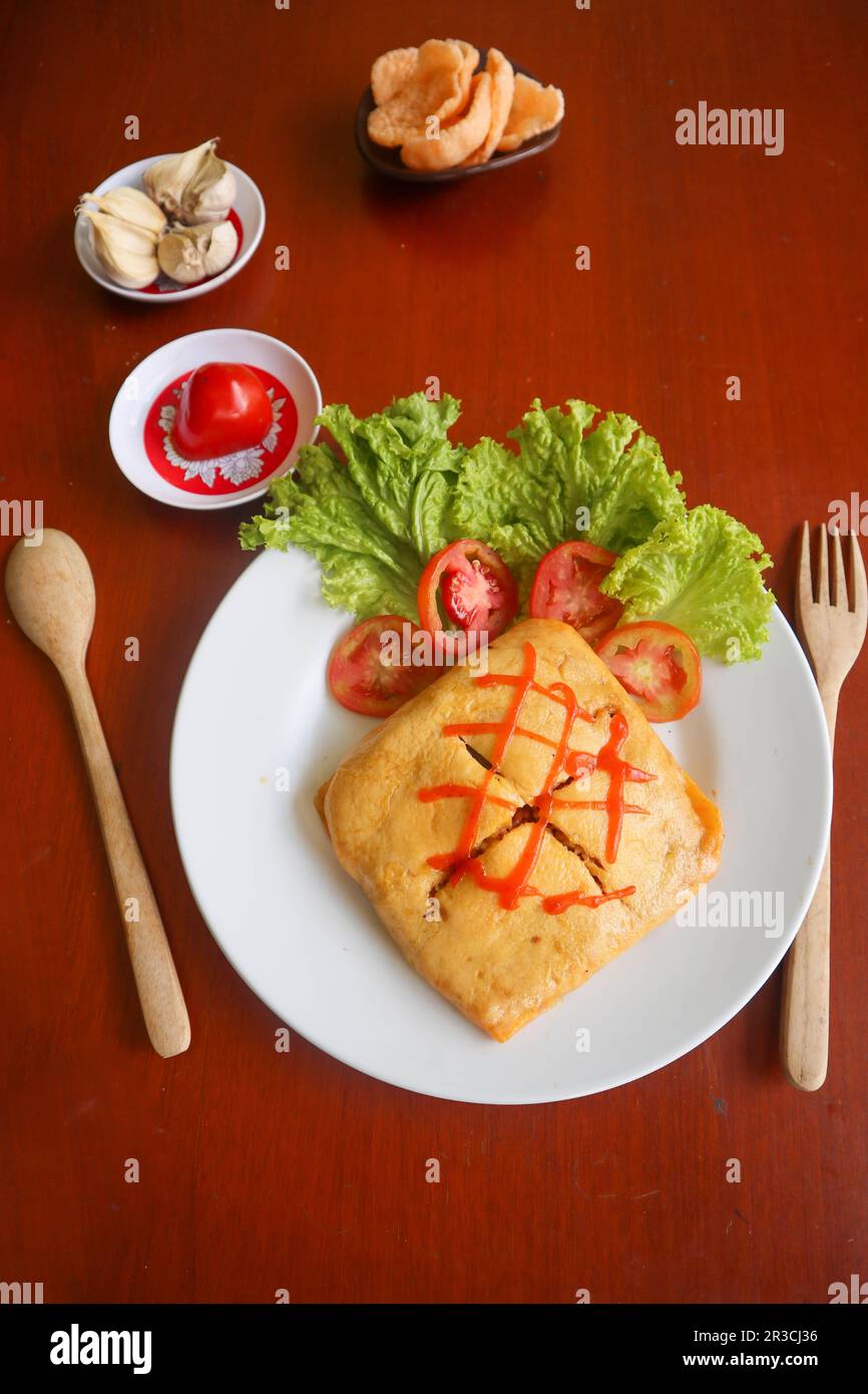 nasi goreng pattaya or Pattaya Fried Rice (Stuffed Omelette Fried Rice ...