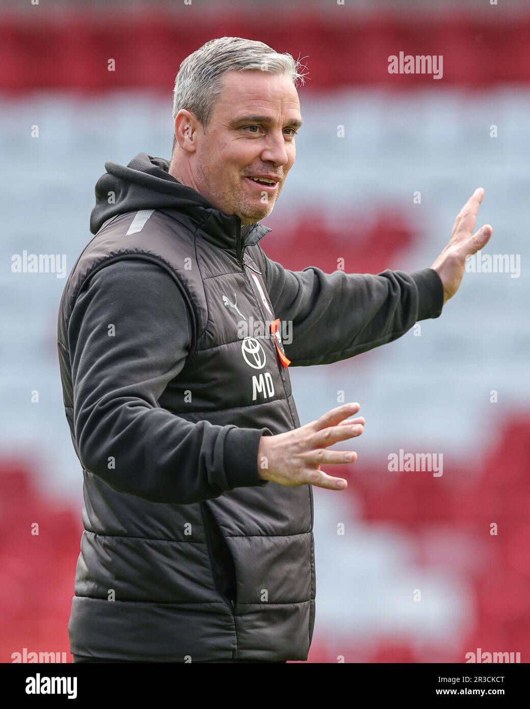 Michael duff training hi-res stock photography and images - Alamy