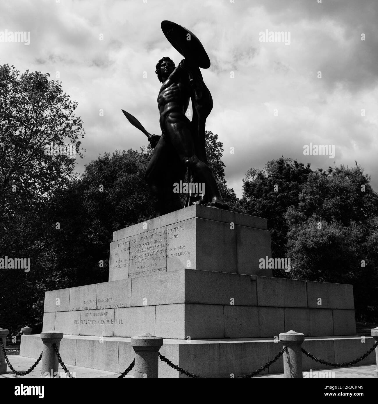 Statue achilles wellington hyde memorial park hi-res stock photography ...