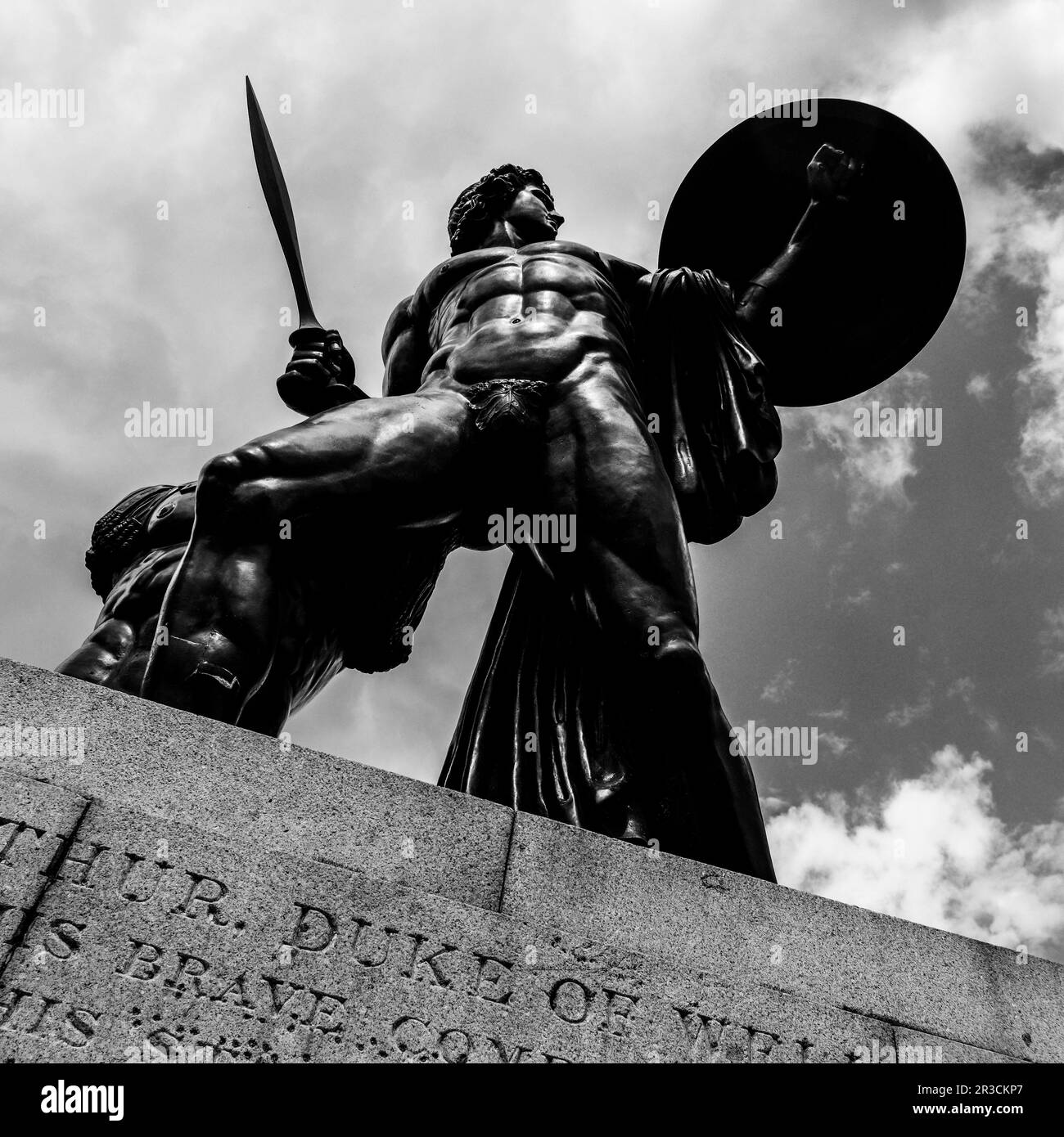 Statue achilles wellington hyde memorial park hi-res stock photography ...