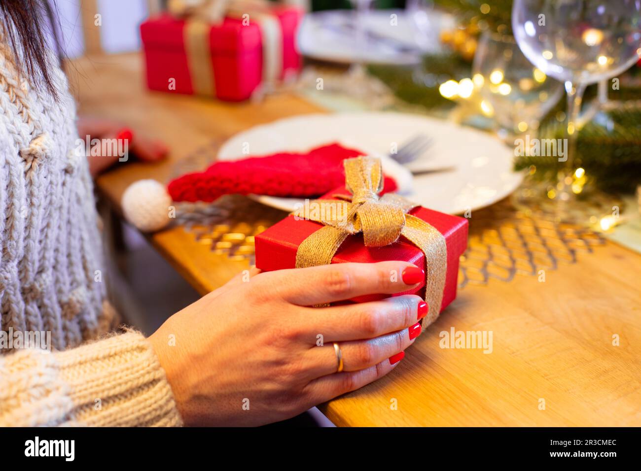 Modern present day hi-res stock photography and images - Alamy
