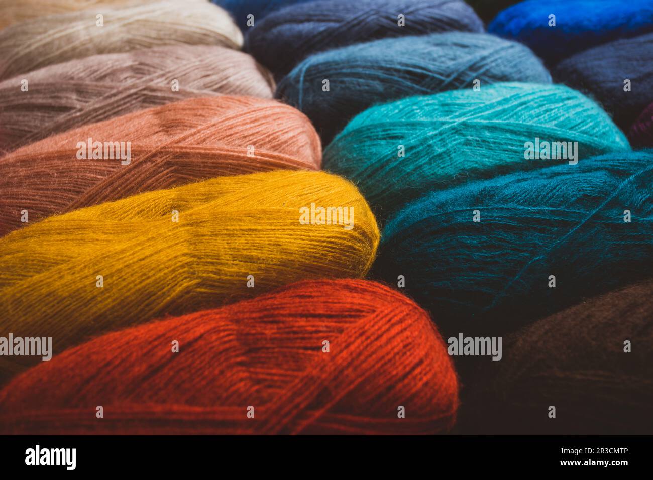 Large threads hi-res stock photography and images - Alamy