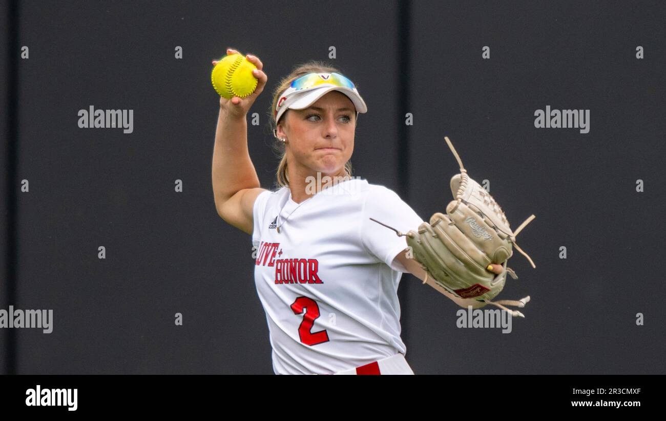 Miami of Ohio outfielder Jenna Golembiewski (2) makes a throw into the ...