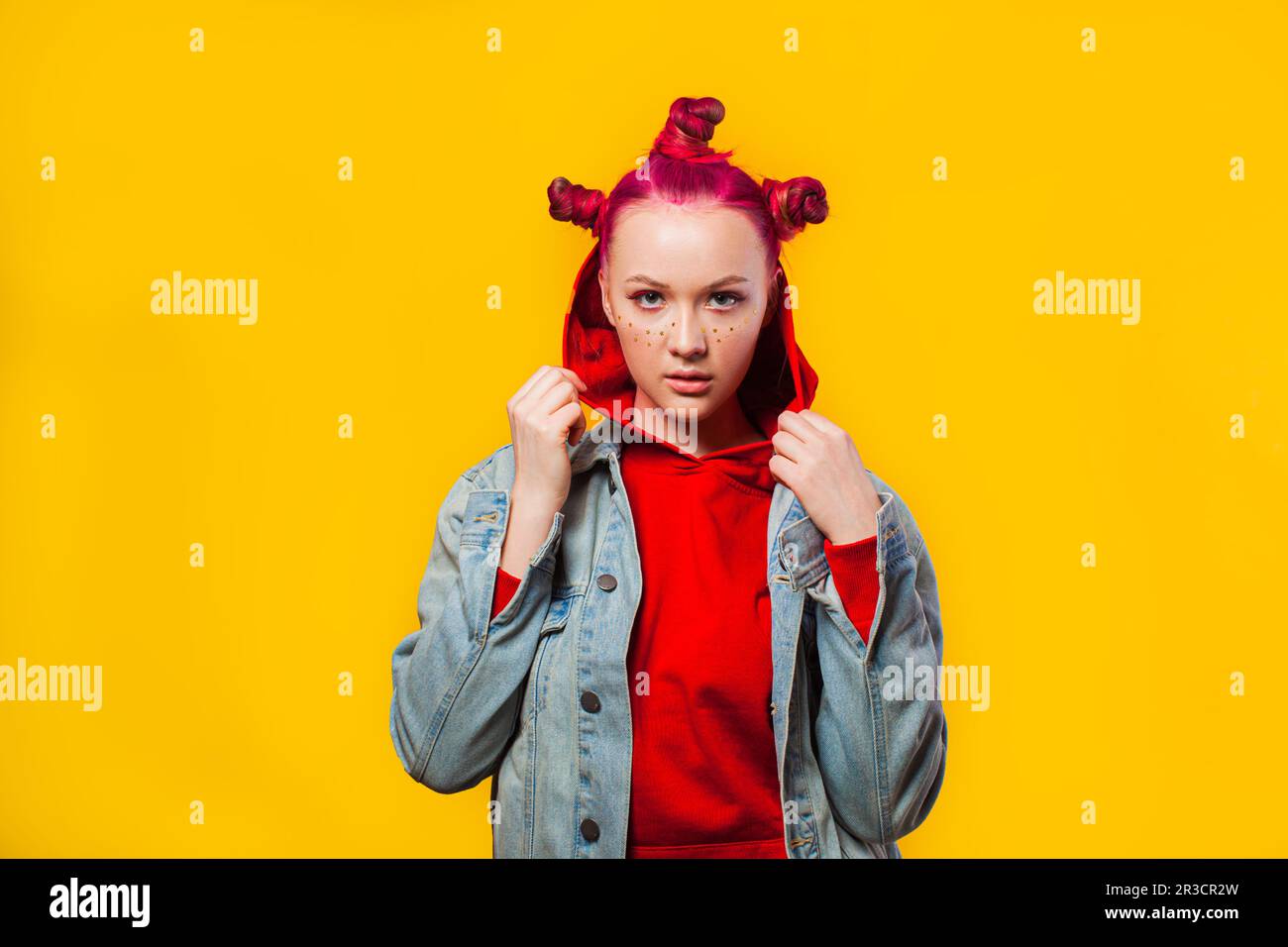 Being self confident and motivated teen girl Stock Photo - Alamy