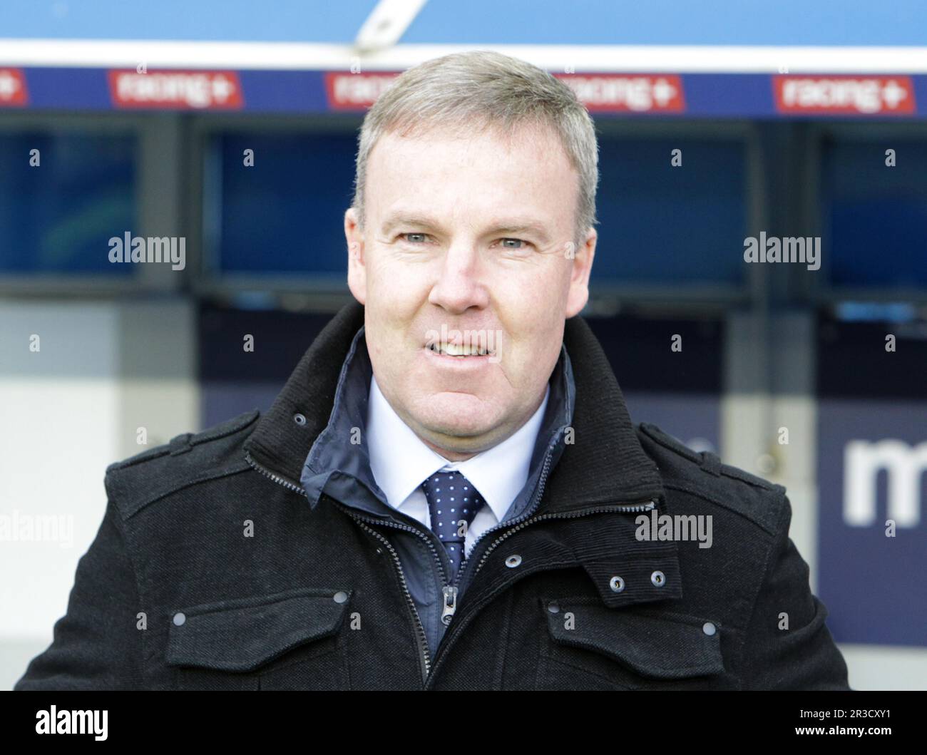 Head shot and shoulders football hi-res stock photography and images ...