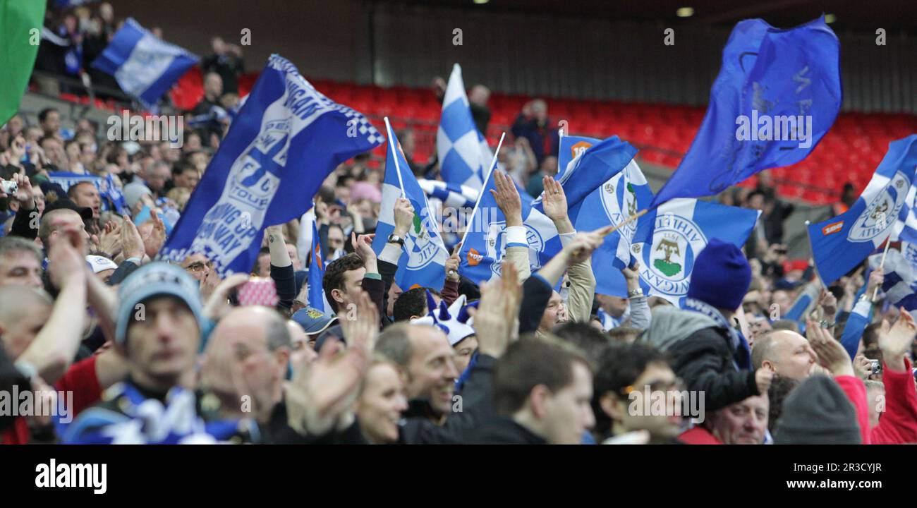 Millwall fans cheer on their team hi-res stock photography and images ...