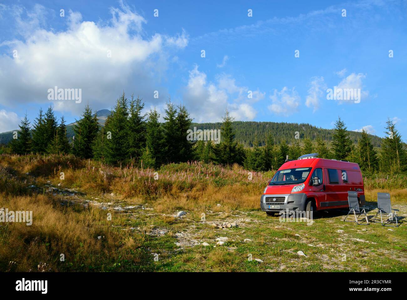 Camper hi-res stock photography and images - Alamy
