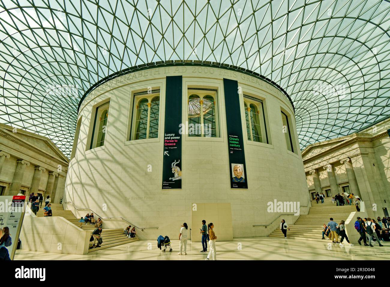 British Museum Great Russell Street London interior the main hallway ...