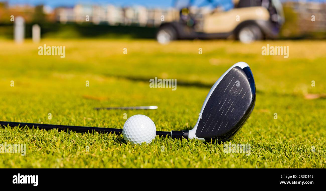 Golf clubs on course hi-res stock photography and images - Alamy