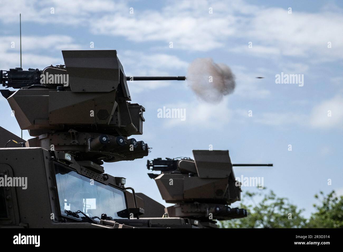 Caylus, France. 23rd May, 2023. Presentation of French VBMR-L "Serval ...