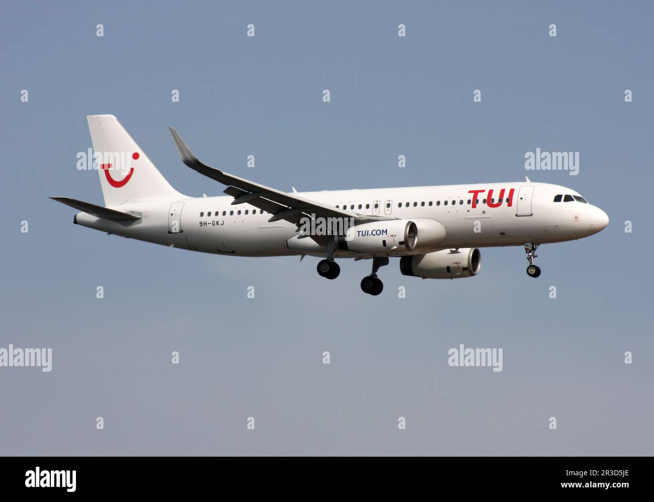 An Airbus A320 operating for TUI leased from Avion Express Malta ...