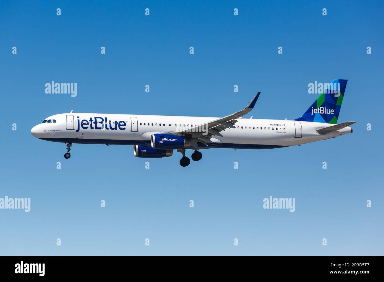 JetBlue Airbus A321 Aircraft Los Angeles Airport Stock Photo - Alamy