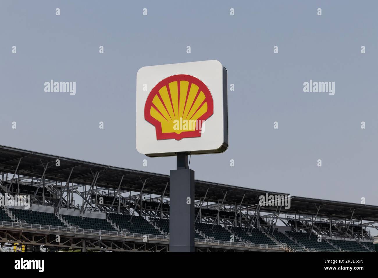 Shell plc logo hi-res stock photography and images - Alamy
