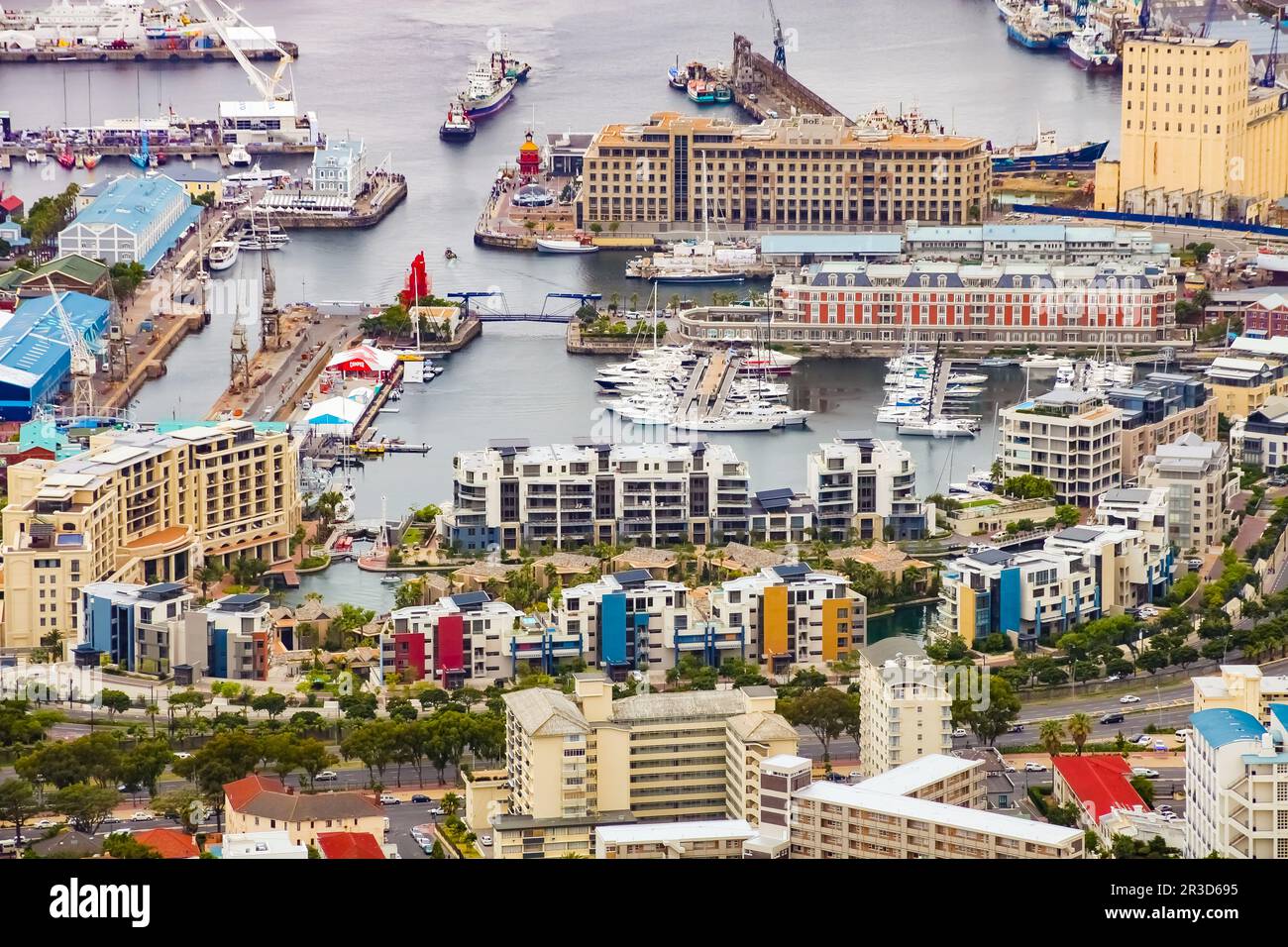 Elevated view of the VA Waterfront in Cape Town harbor Stock Photo - Alamy