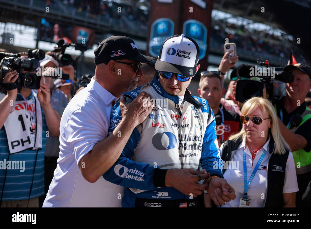 INDIANAPOLIS, INDIANA - MAY 21: Graham Rahal is consoled by his father ...