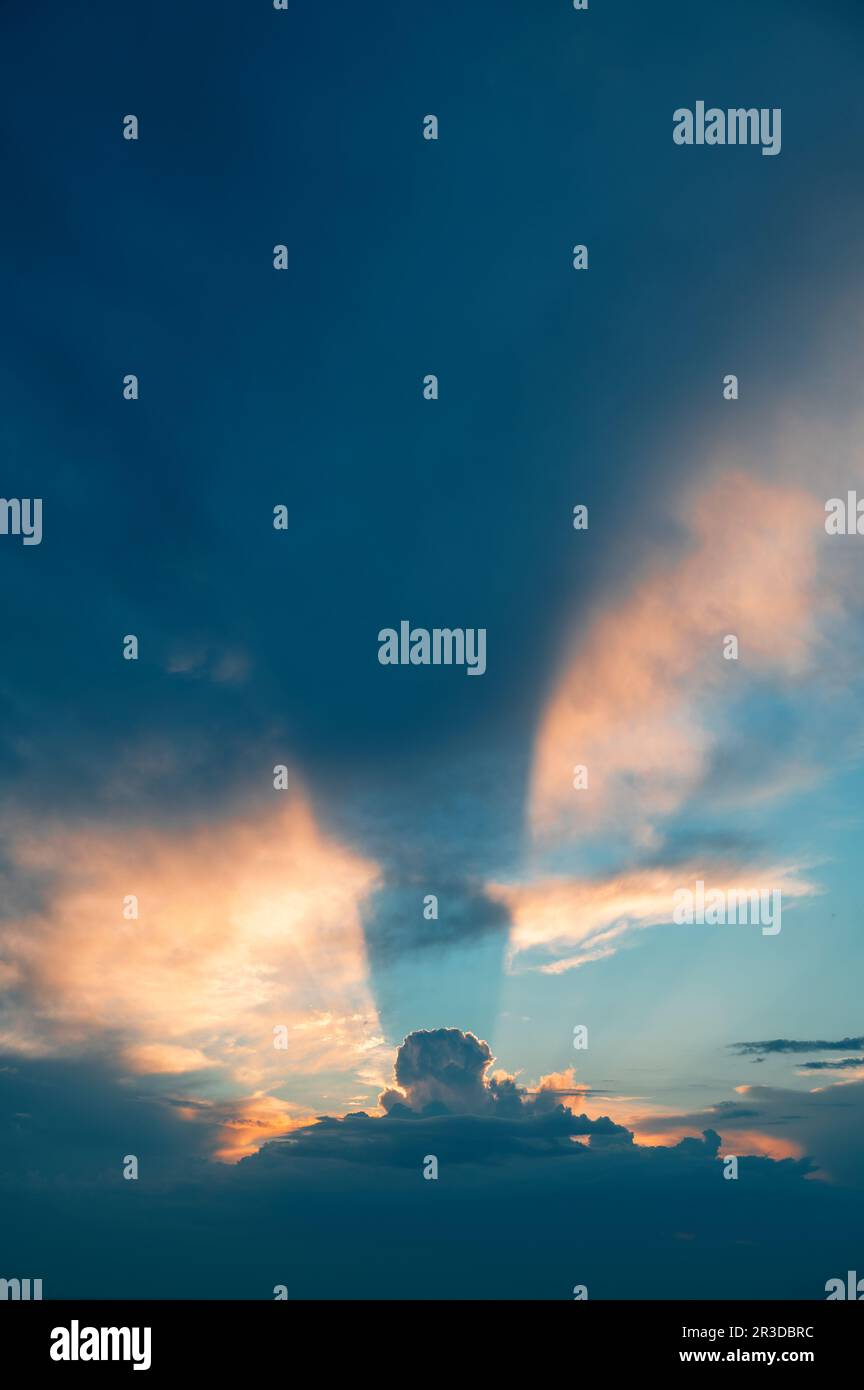 Real sky sun gentle hi-res stock photography and images - Alamy