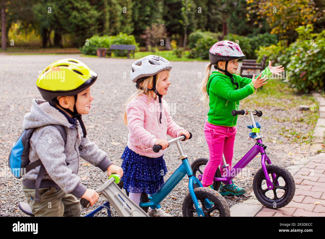 Excited kids while walk at the kindergarten Stock Photo - Alamy