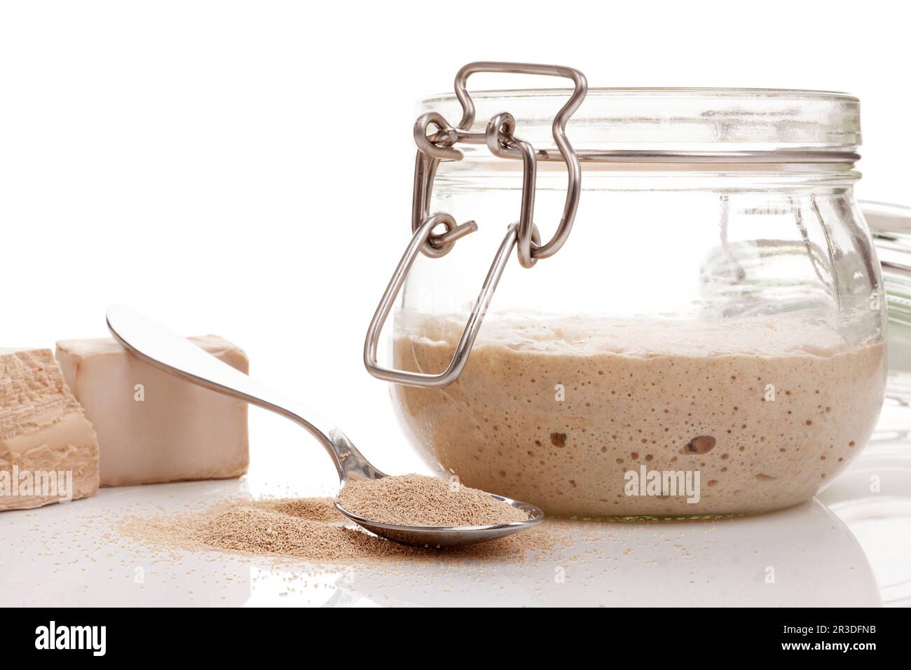 Different types of yeast Stock Photo - Alamy