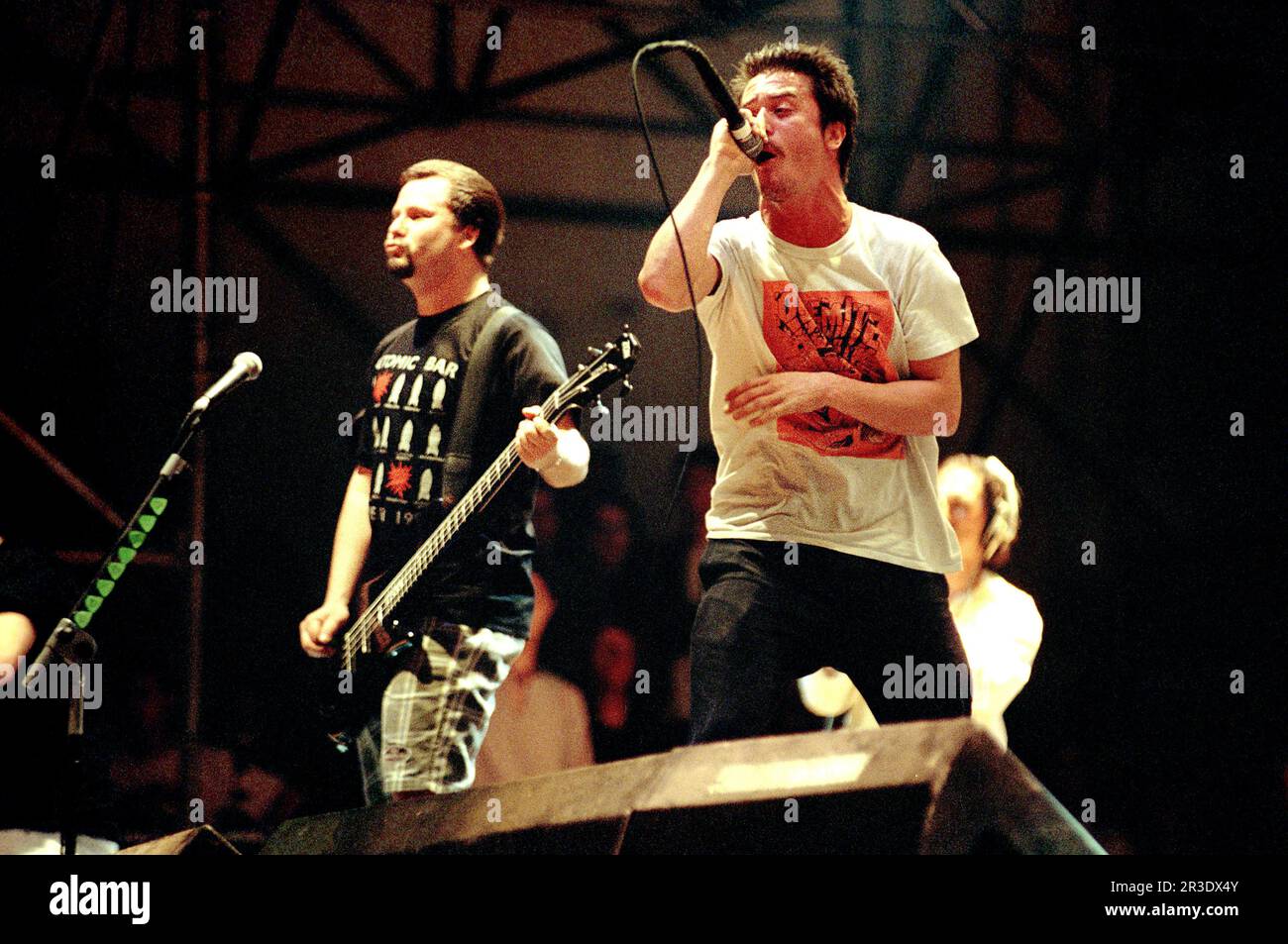 Italy Milan, 1995-06-09, Bill Gould bassist and Mike Patton singer of ...