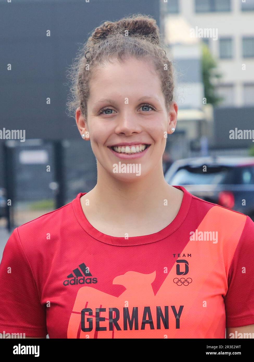 Gose isabel hi-res stock photography and images - Alamy