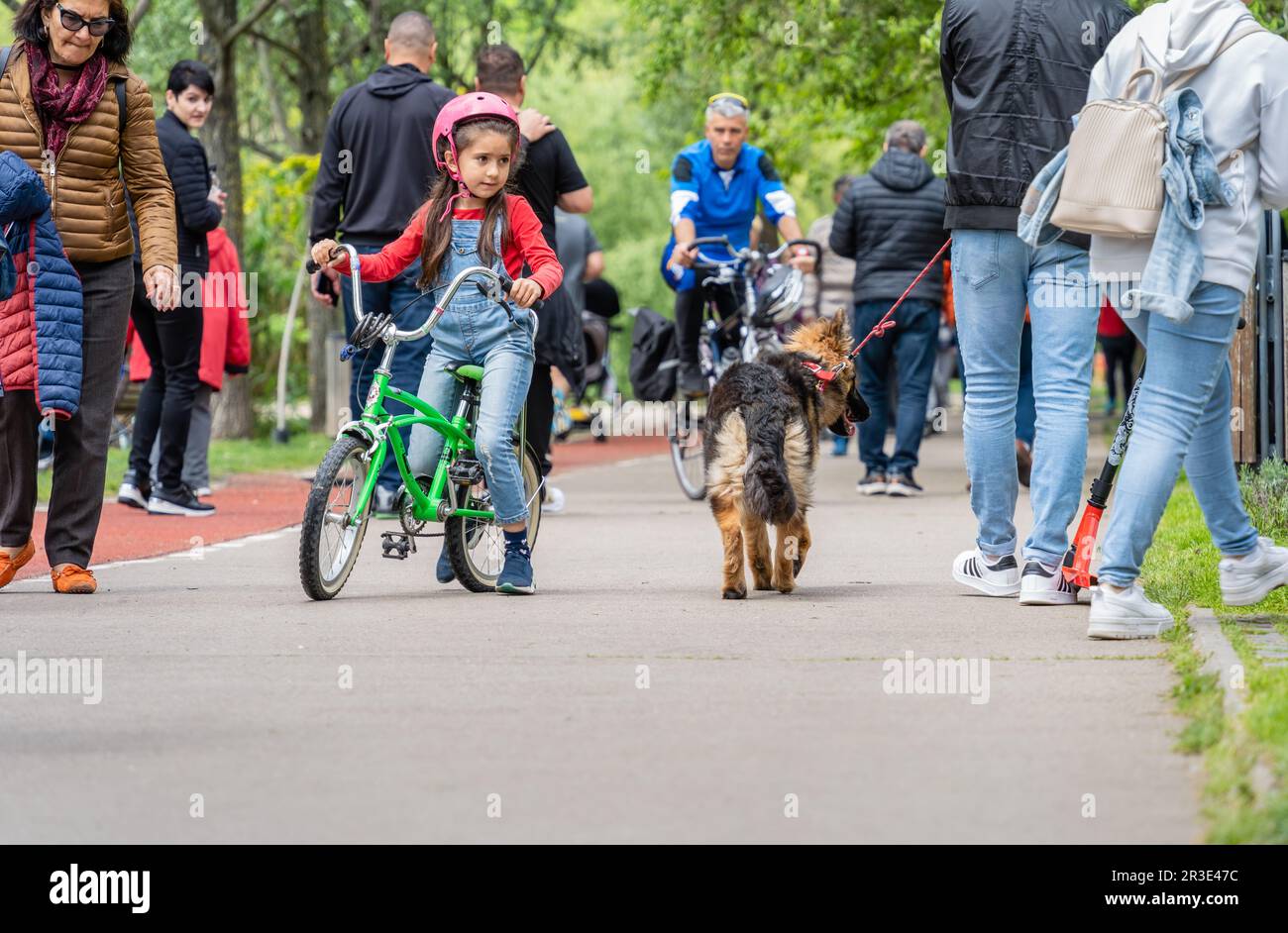 Bucharest, Romania - May 2023: Busy weekend with many tourists and ...