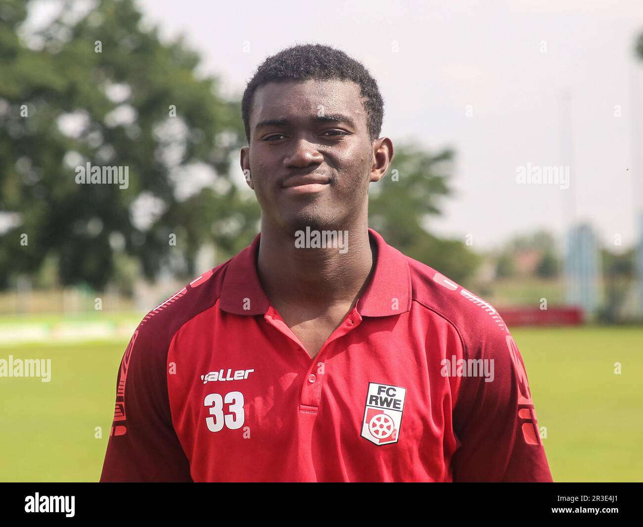 Salomon Patrick Amougou Nkoa FC Rot-WeiÃŸ Erfurt season 2021-22 NOFV ...