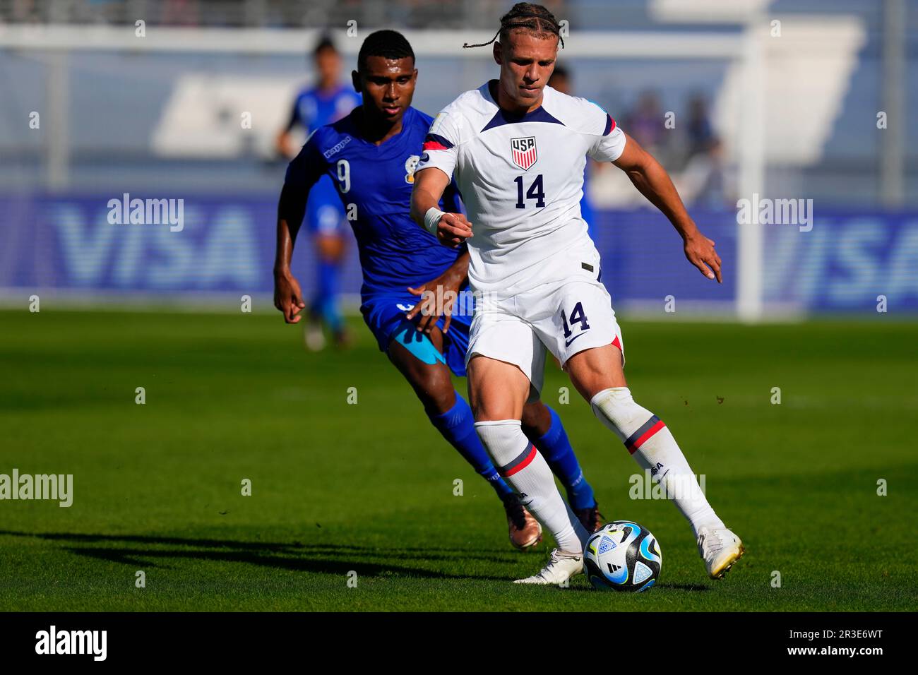 Marcus Ferkranus of the United States, right, and Fiji's Faazil Ali ...