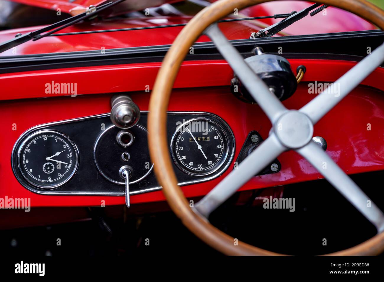 Speedometer detail hi-res stock photography and images - Alamy