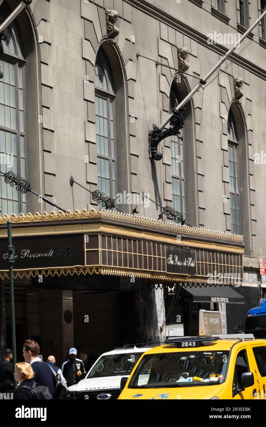 45 e 45th street hi-res stock photography and images - Alamy