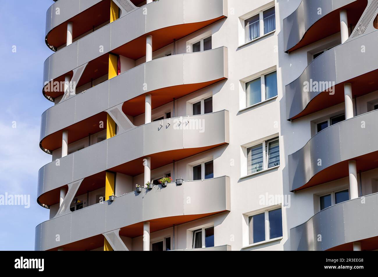Social housing modern hi-res stock photography and images - Alamy