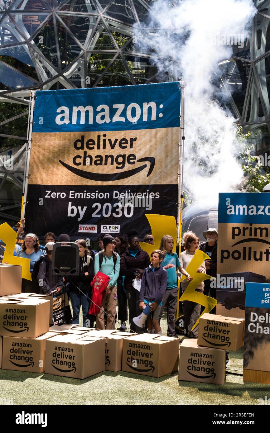 Seattle, USA. 22 May, 2023. Environmental protestors mid-day at Amazon ...